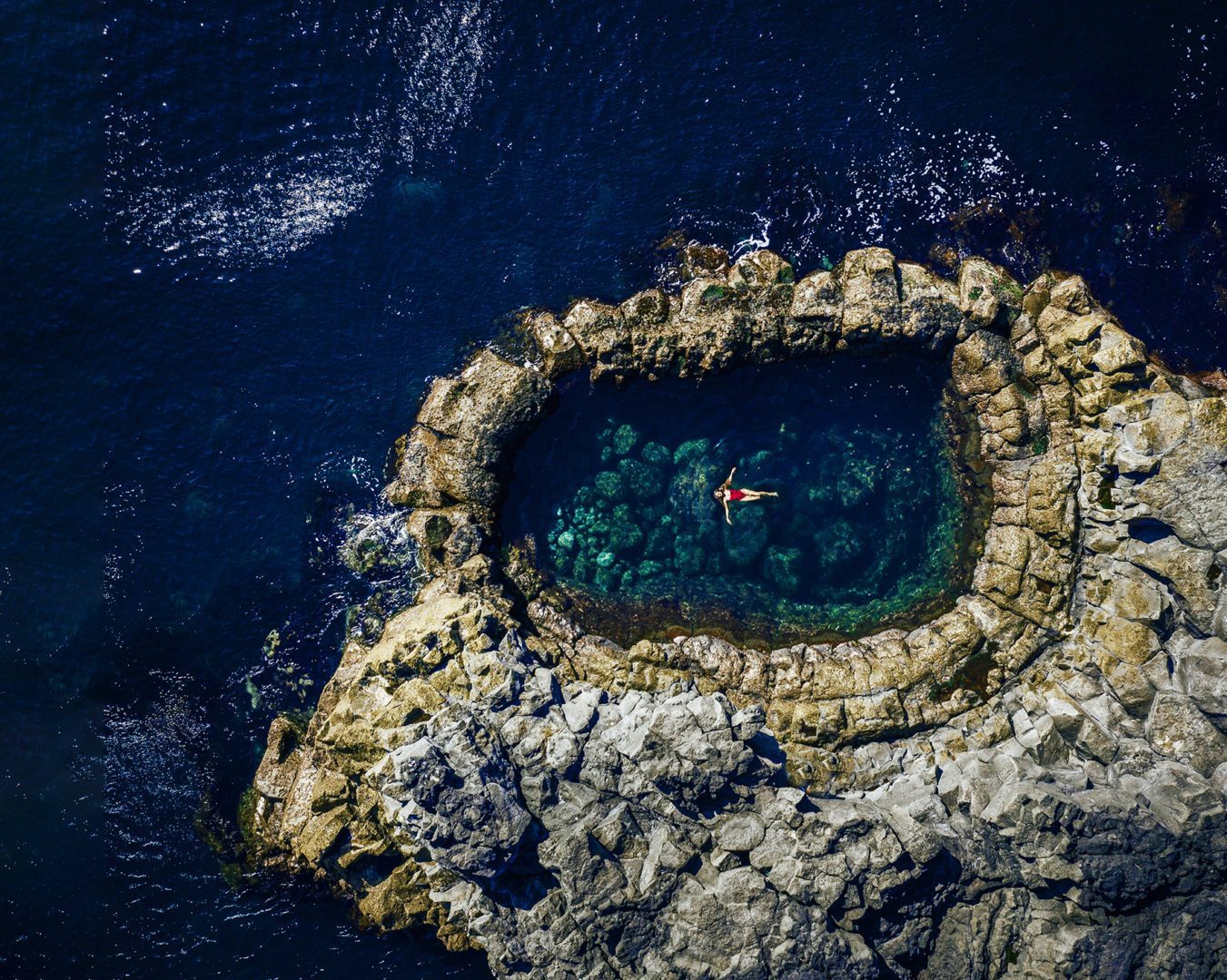Εξοπλισμός Πισίνας, Συντριβανιών & Υδρομασάζ | Acqua Source SA
